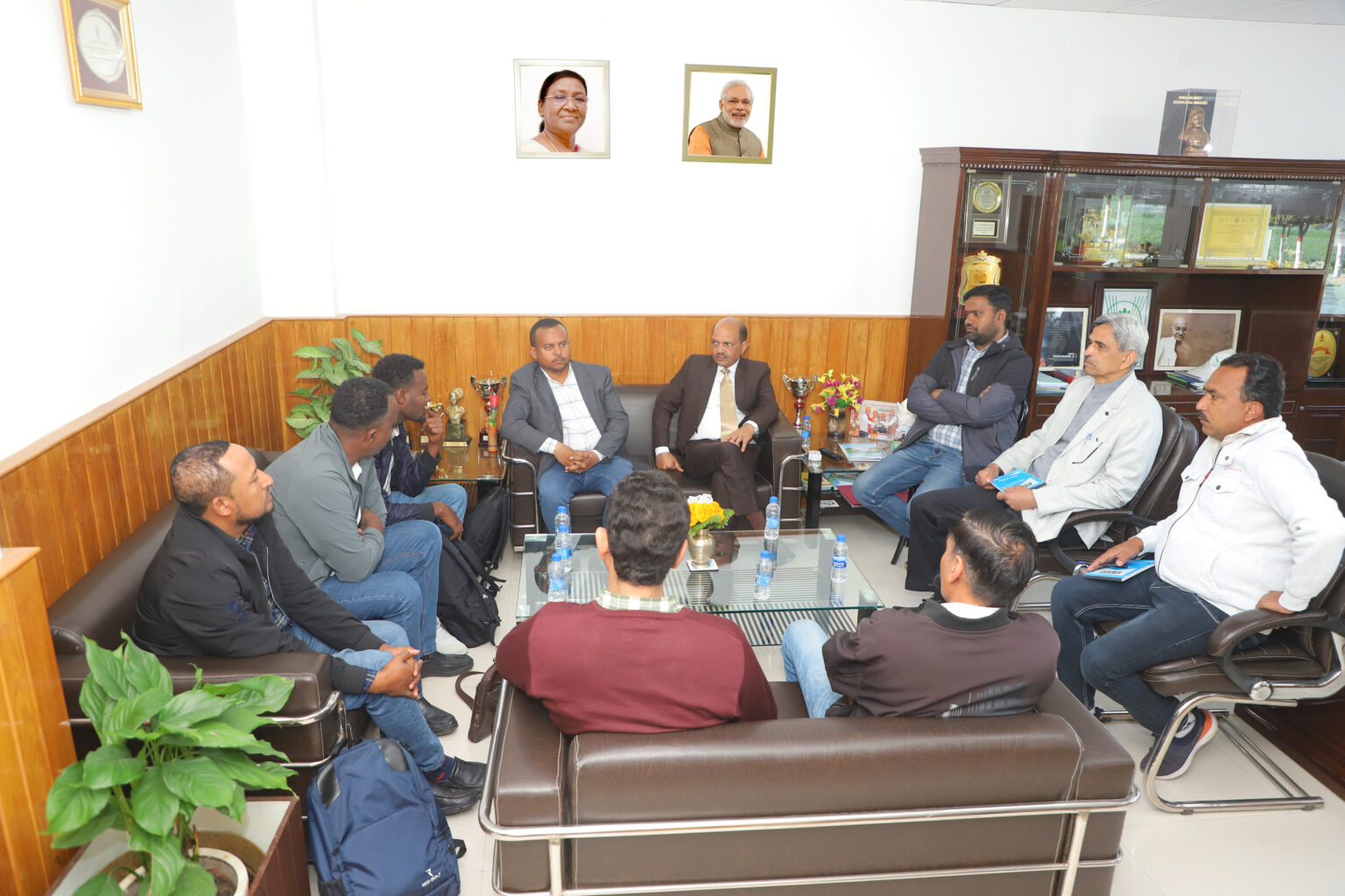 The Delegate Visited the Experimental Fields of Wheat and Barley ...