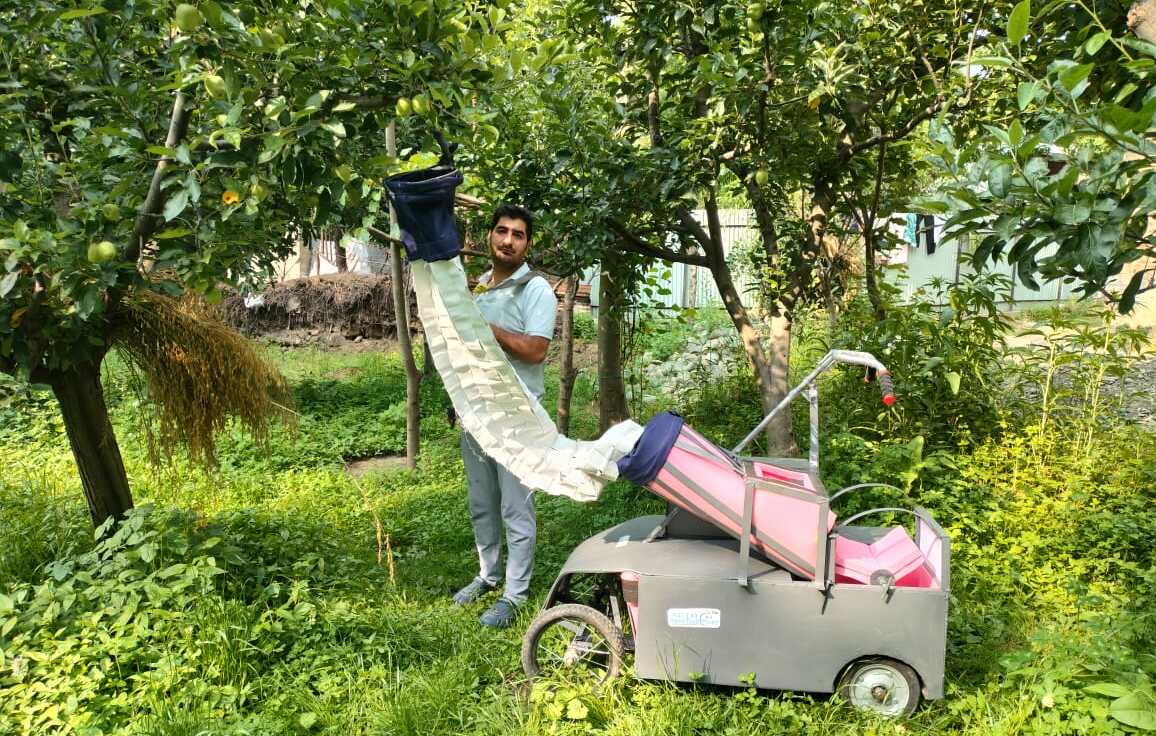 PAU Pabi Startup Innovates Apple Harvesting with Groundbreaking Apple ...